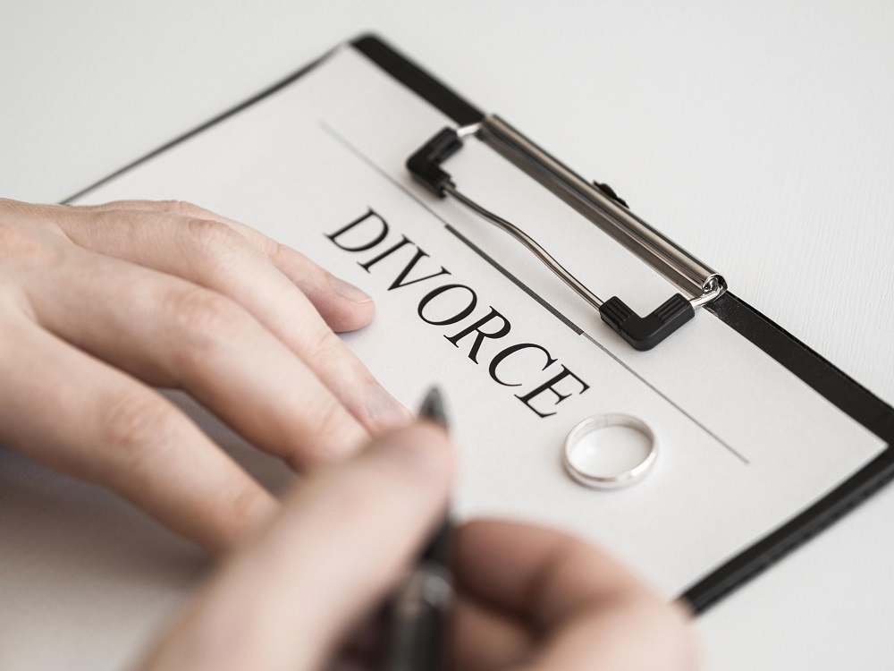 the role of divorce attorneys in miami what you need to know